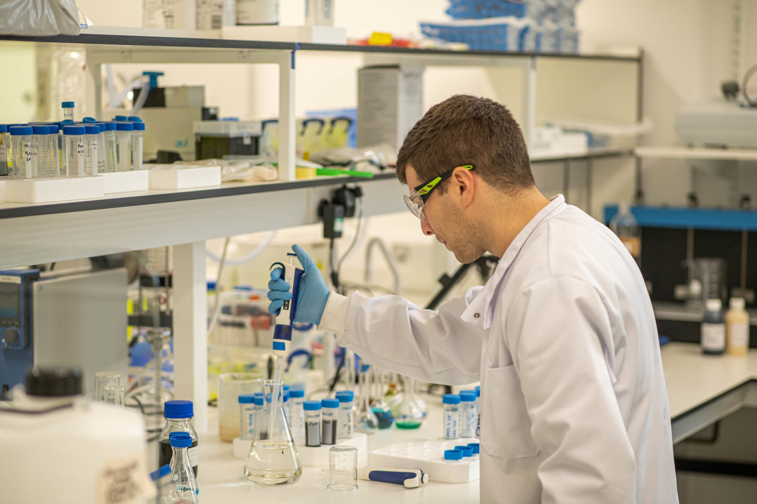 Helio Display Materials | Begbroke Science Park